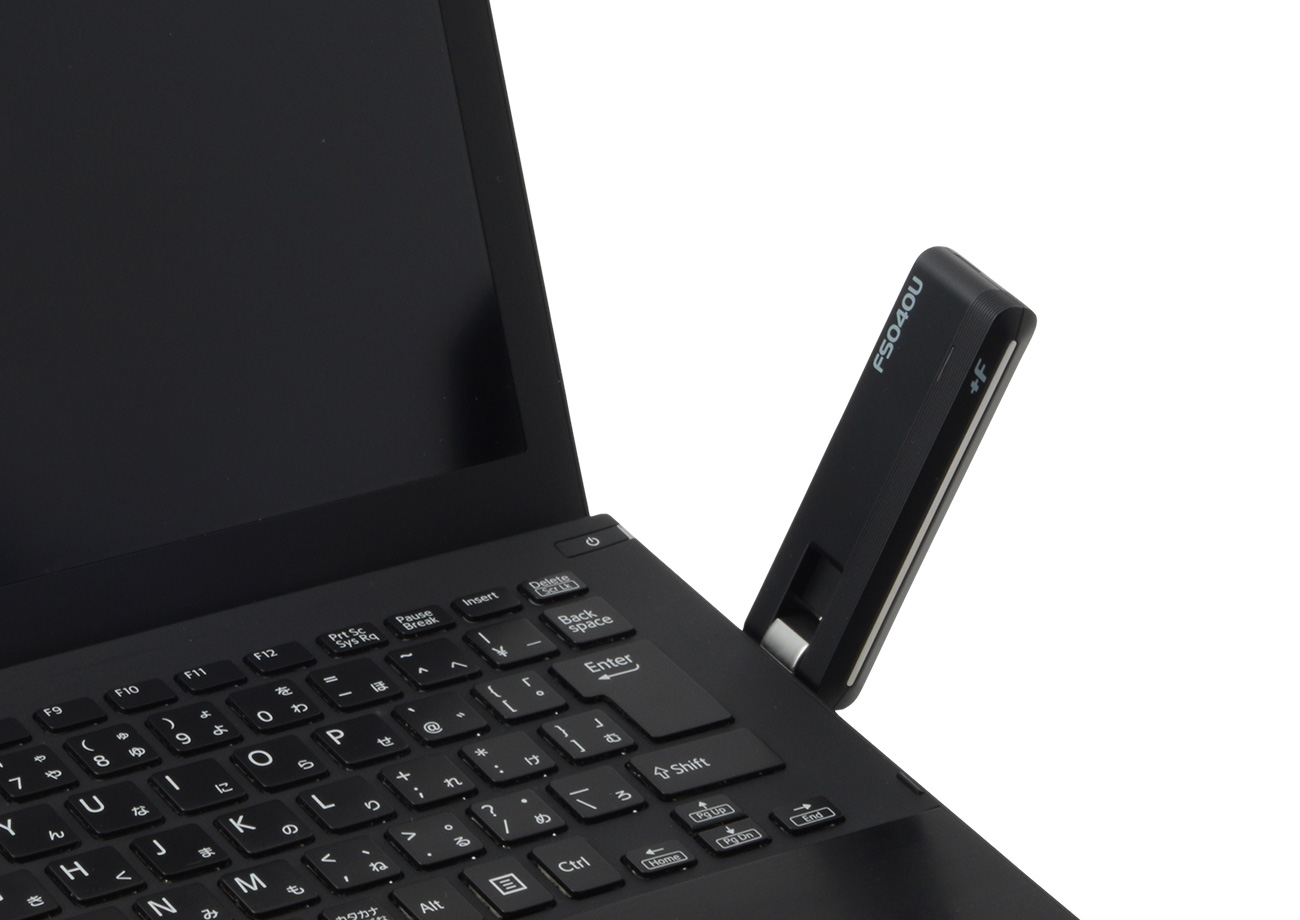 LTE USBドングル +F FS040U｜富士ソフト株式会社